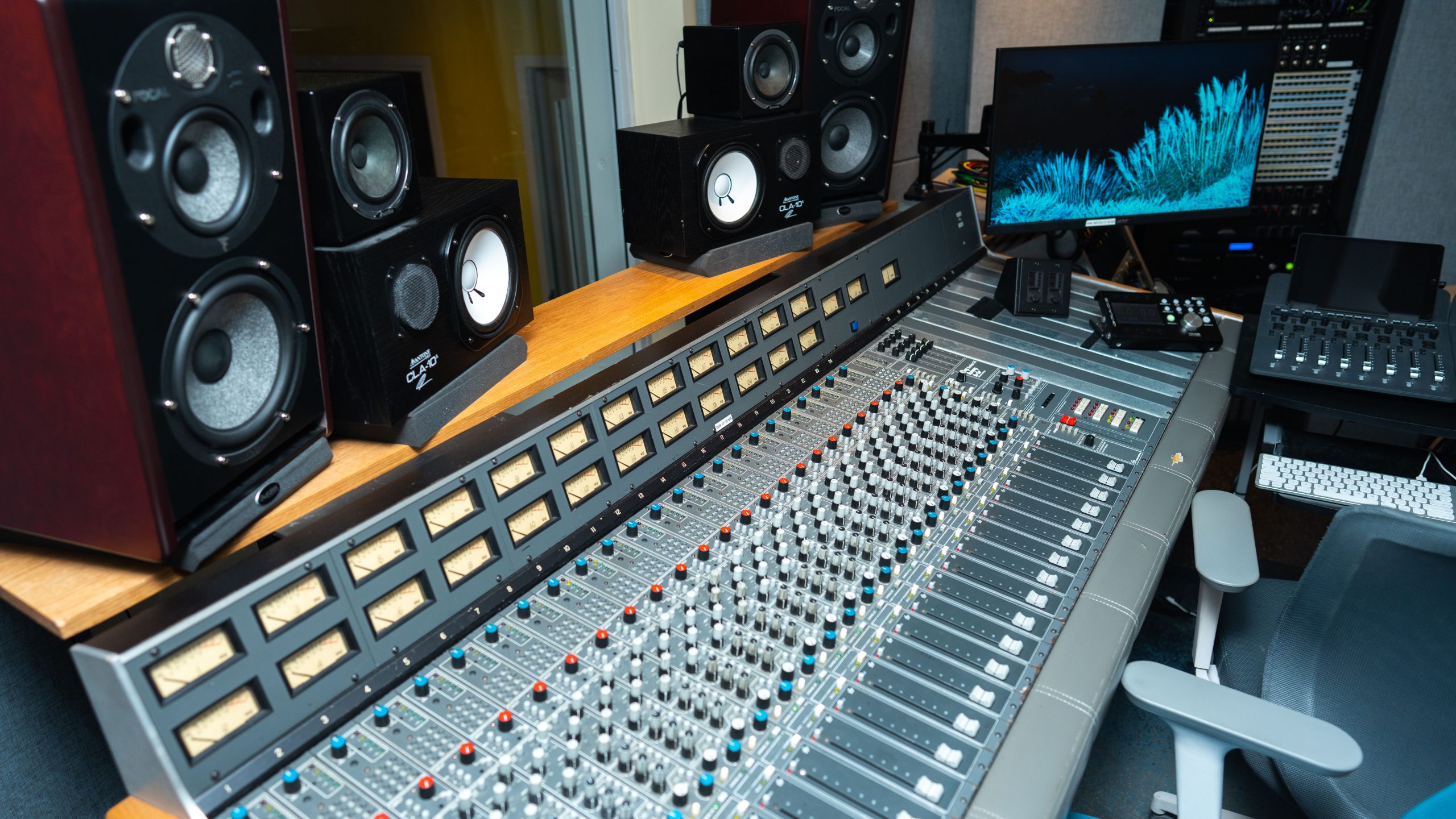 The Real Deal on Being a Recording Engineer - The Record Co.